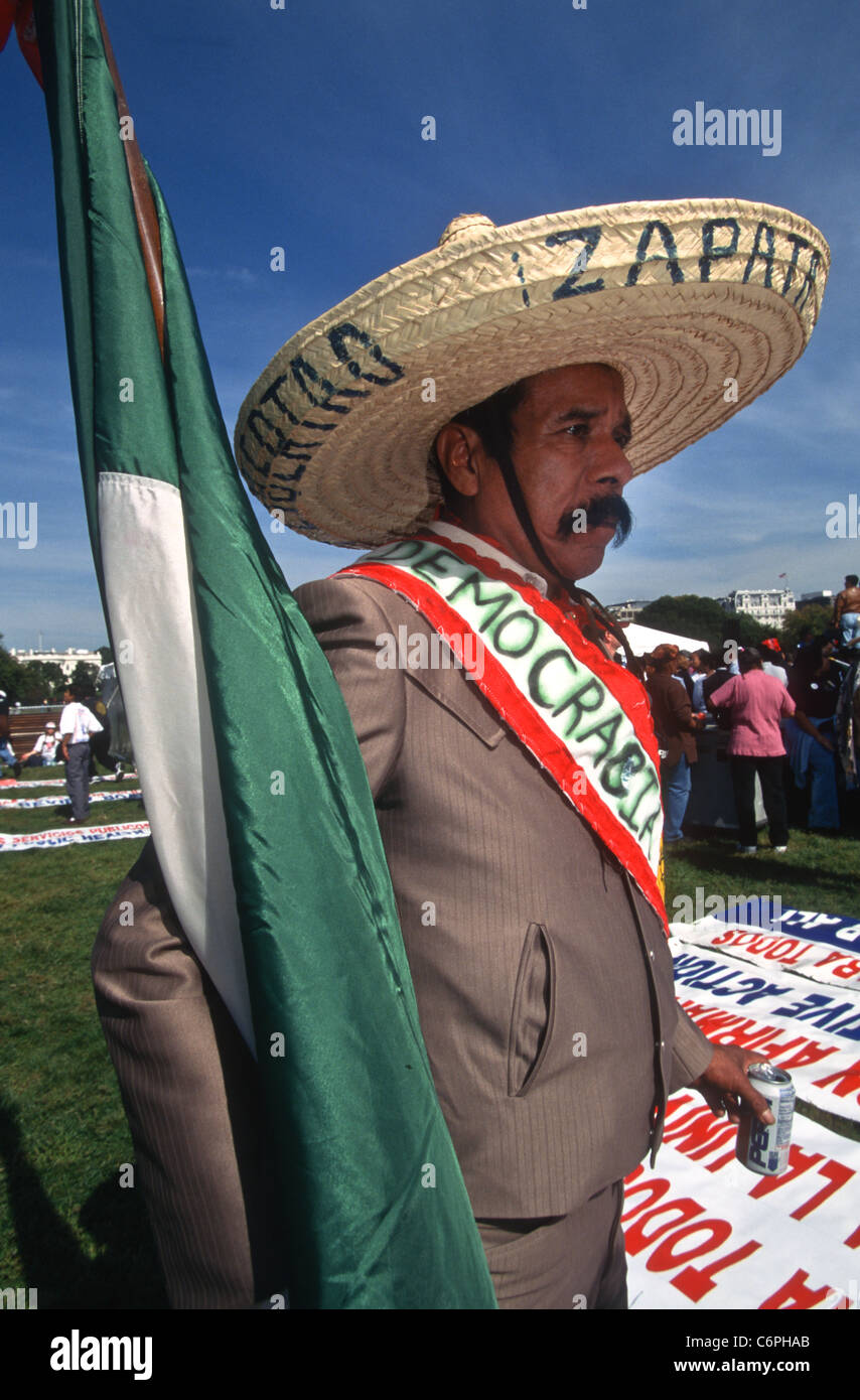 Hispanic rally us citizenship hi-res stock photography and images - Alamy