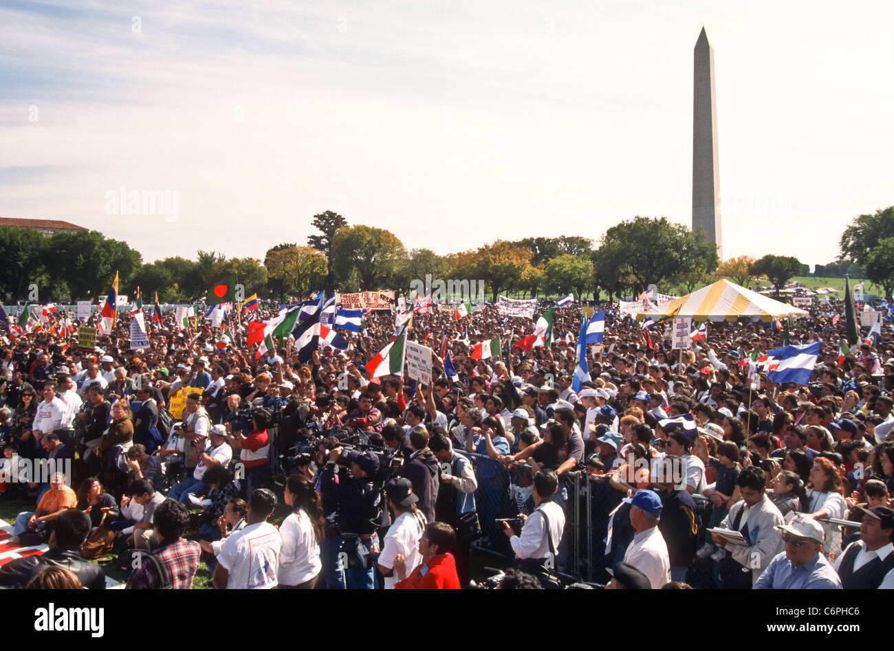 Thousands of Hispanic-Americans march demanding simplified citizenship ...