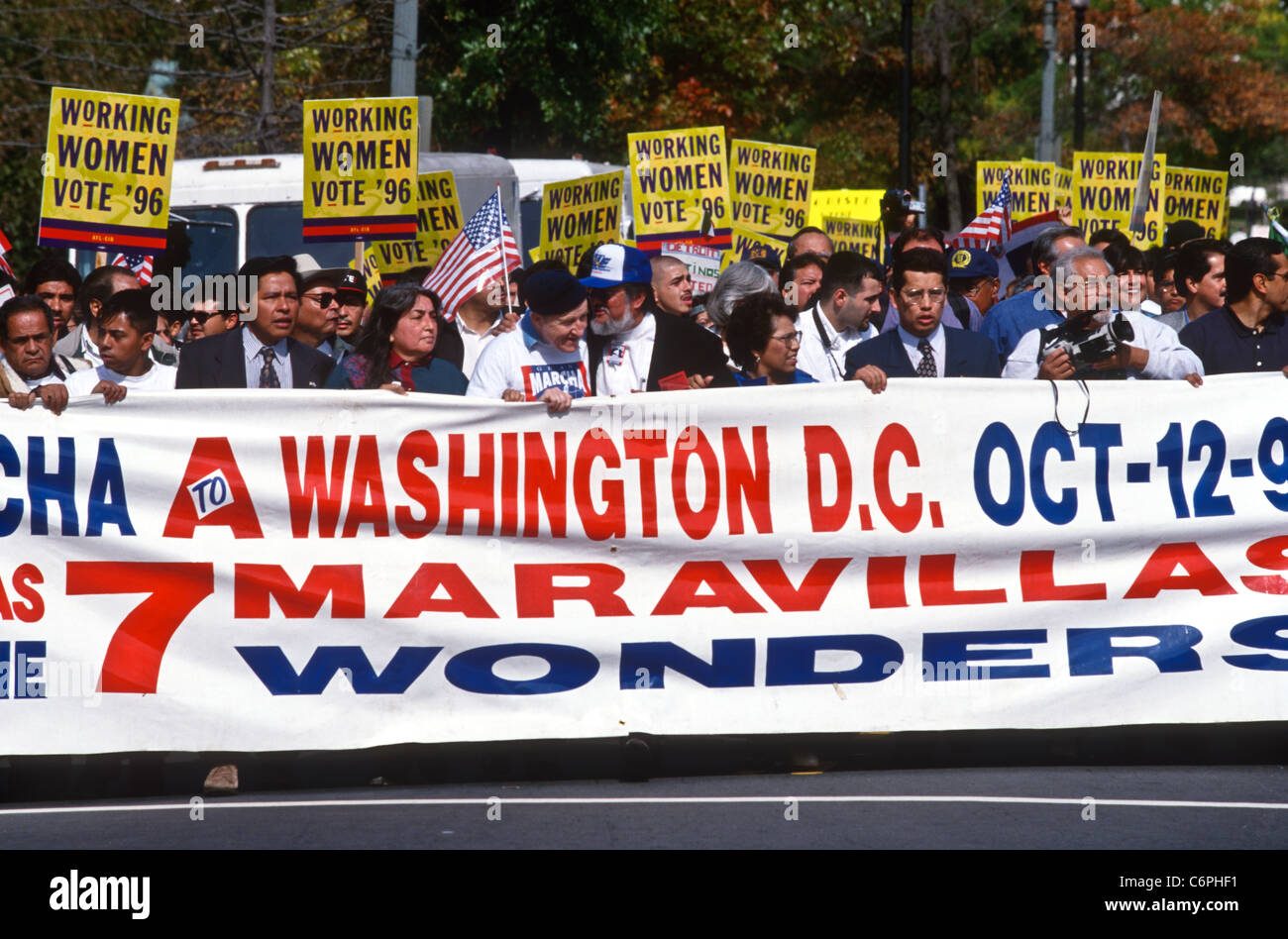 Thousands of Hispanic-Americans march demanding simplified citizenship ...