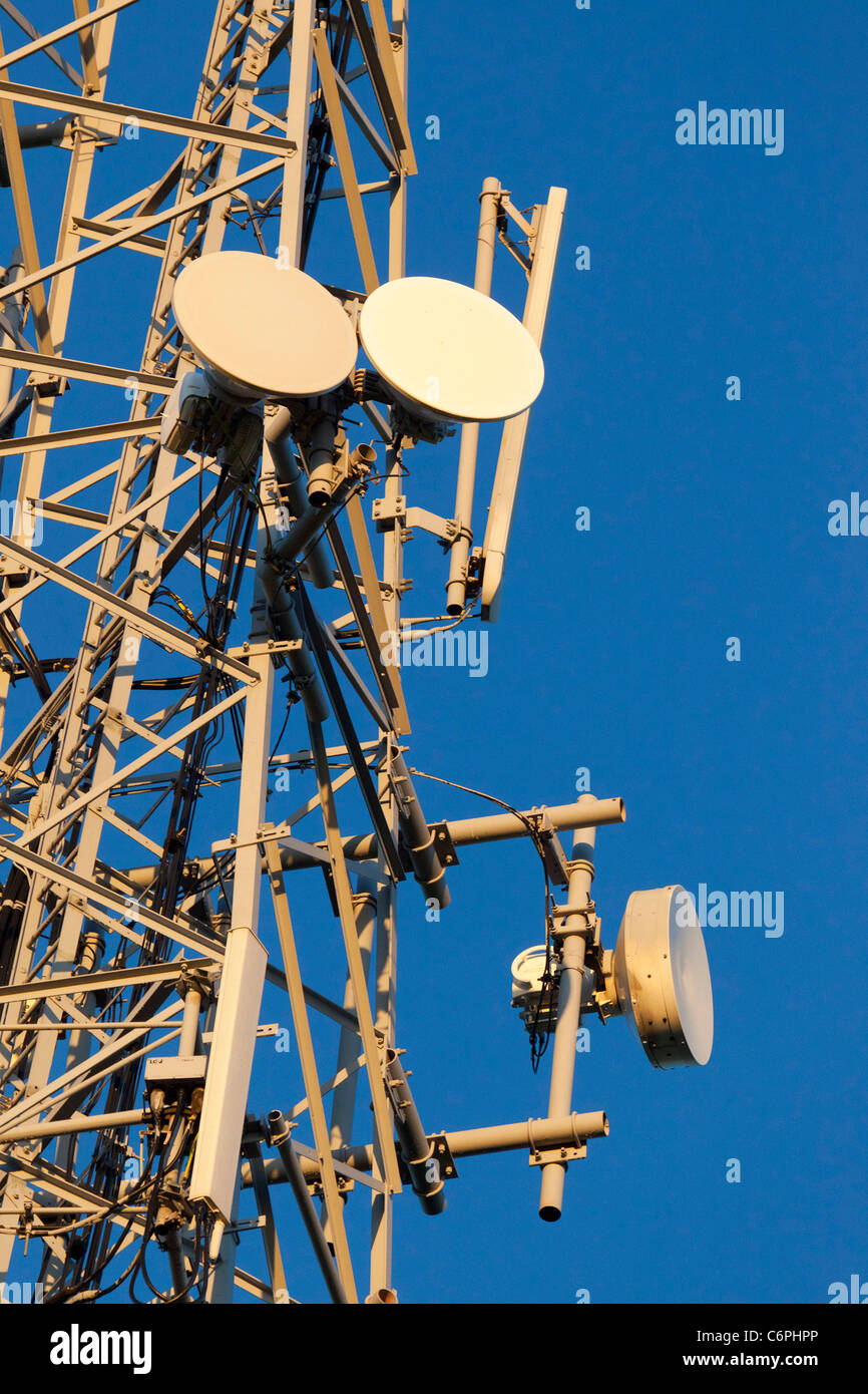 Mast transmitter hi-res stock photography and images - Alamy
