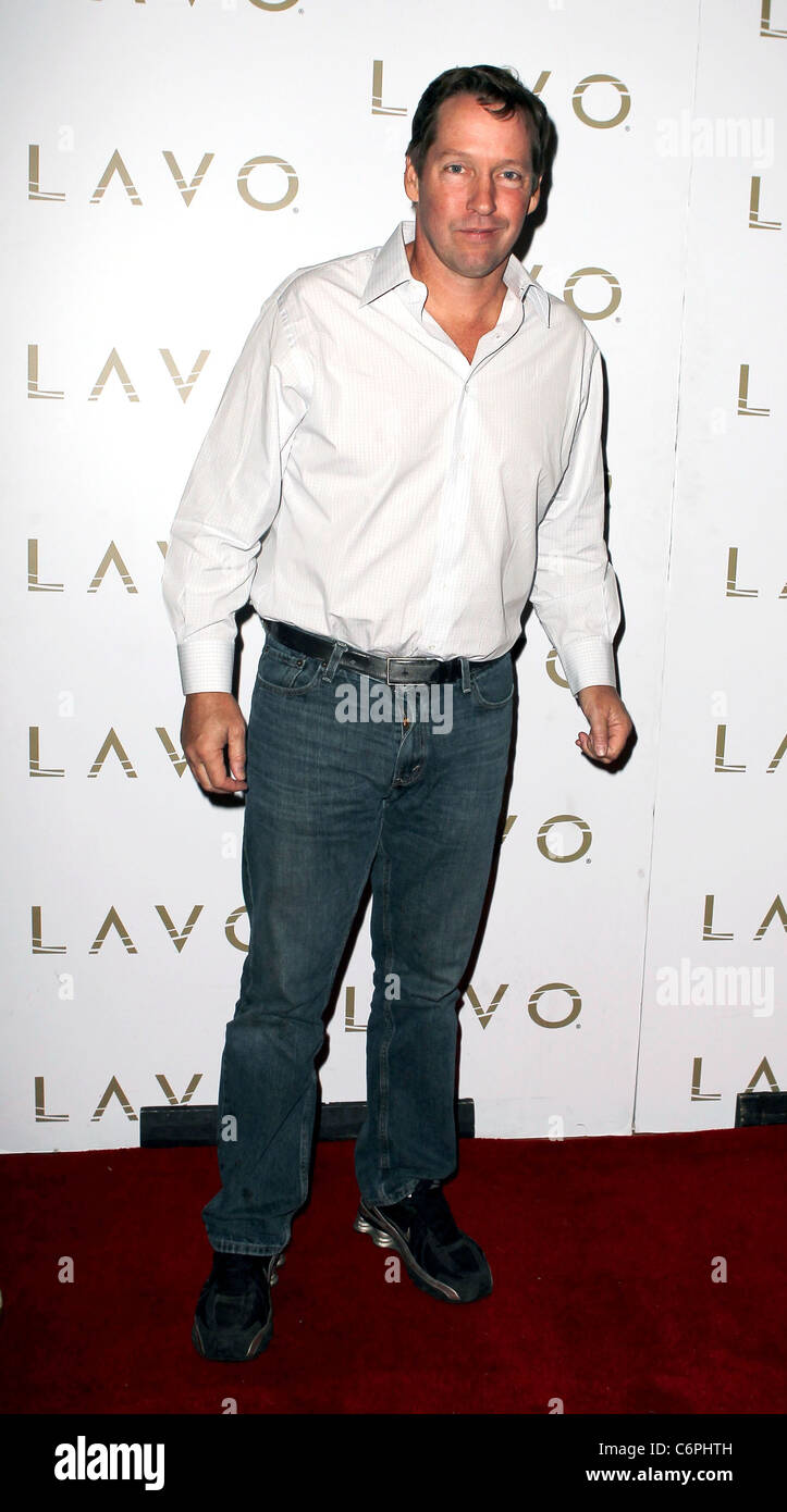 DB Sweeney Jeremy Roenick and Alex Ovechkin host a pre NHL awards party ...