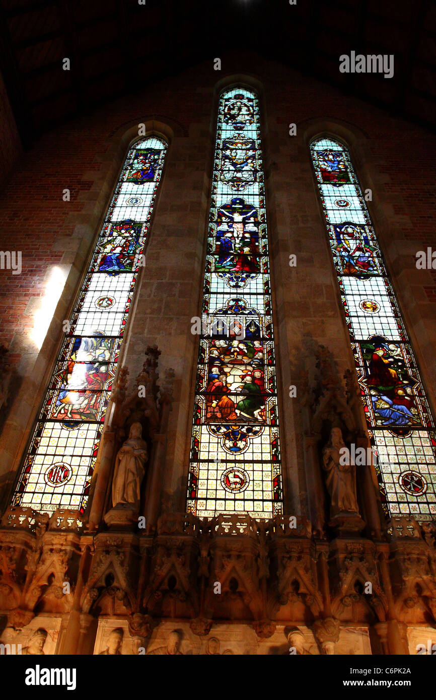 Perth cathedral square hi-res stock photography and images - Alamy