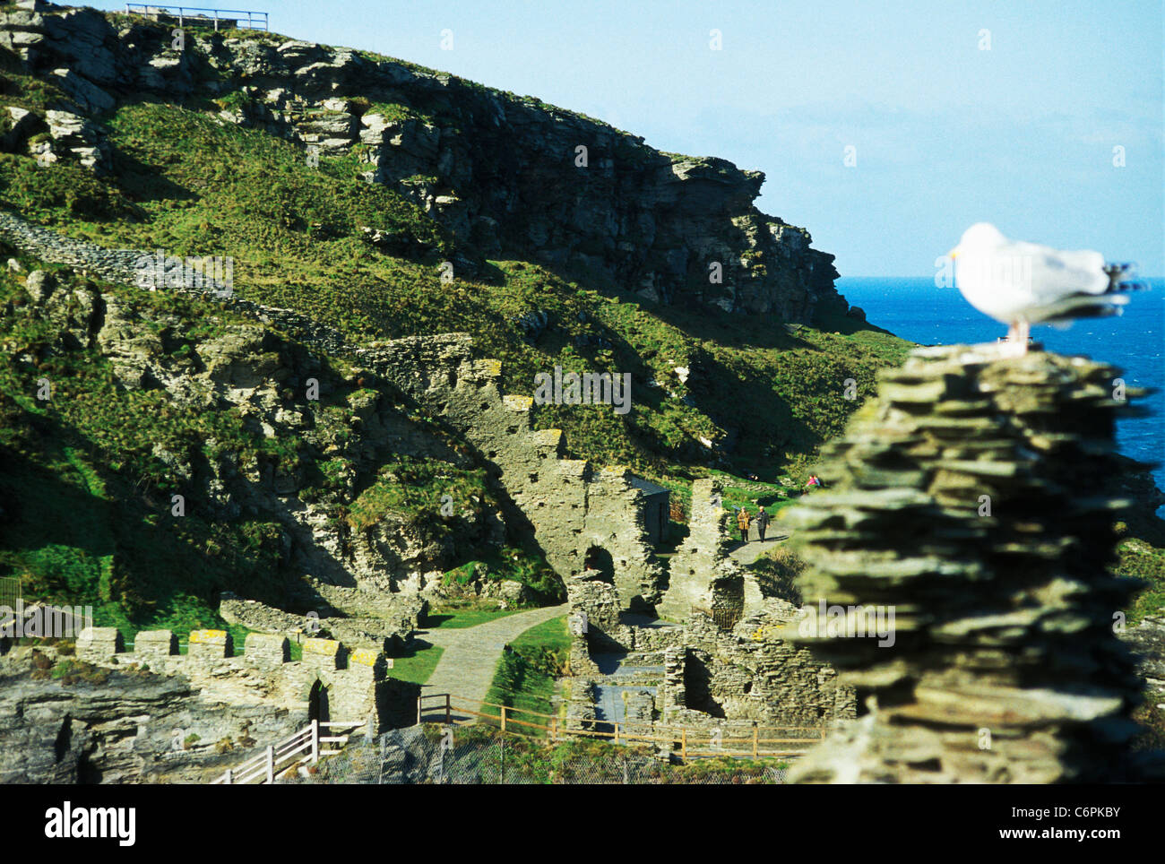 Cornish medieval ruins hi-res stock photography and images - Alamy