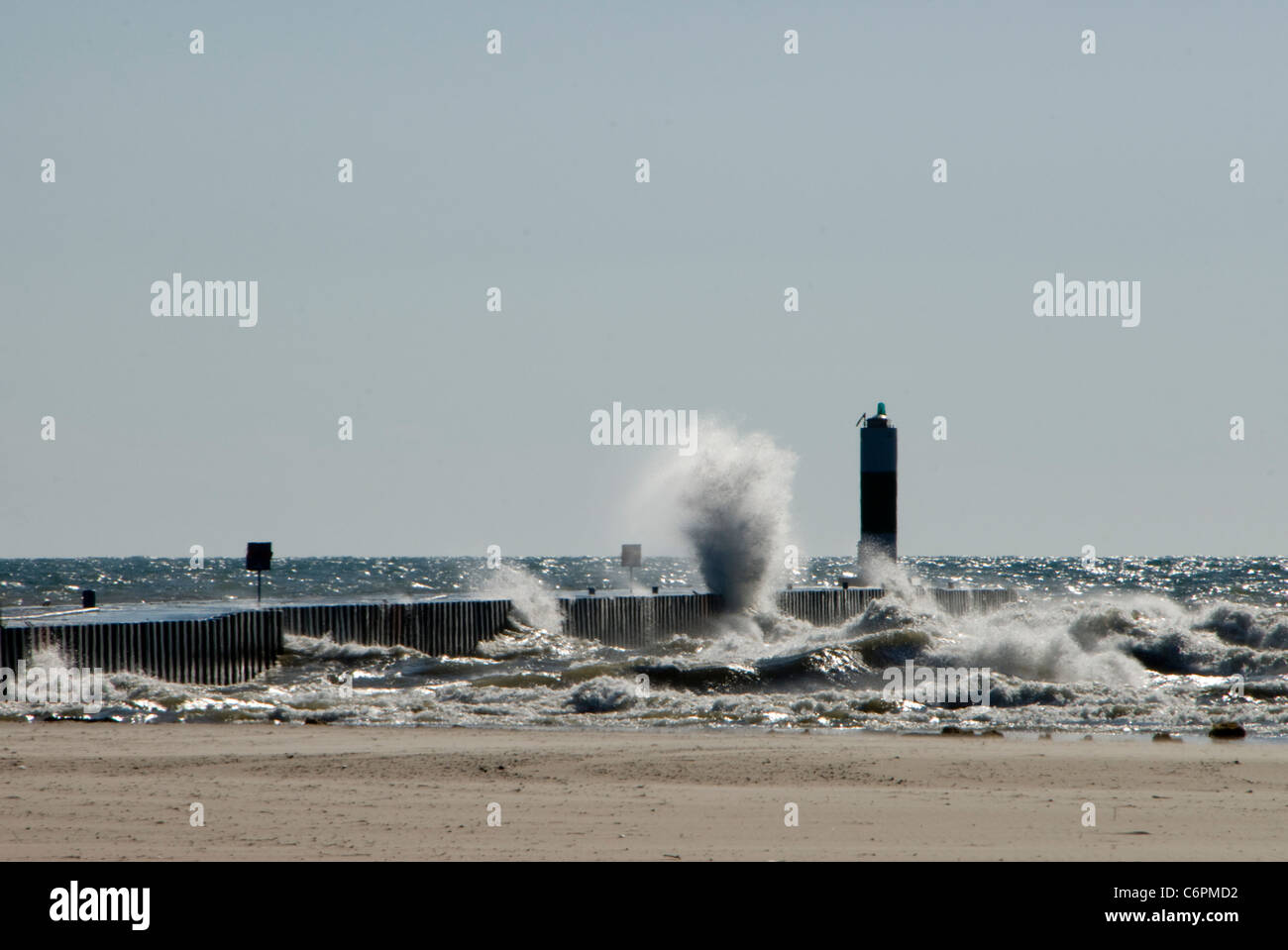 Old historic lighthouse on lake hi-res stock photography and images - Alamy