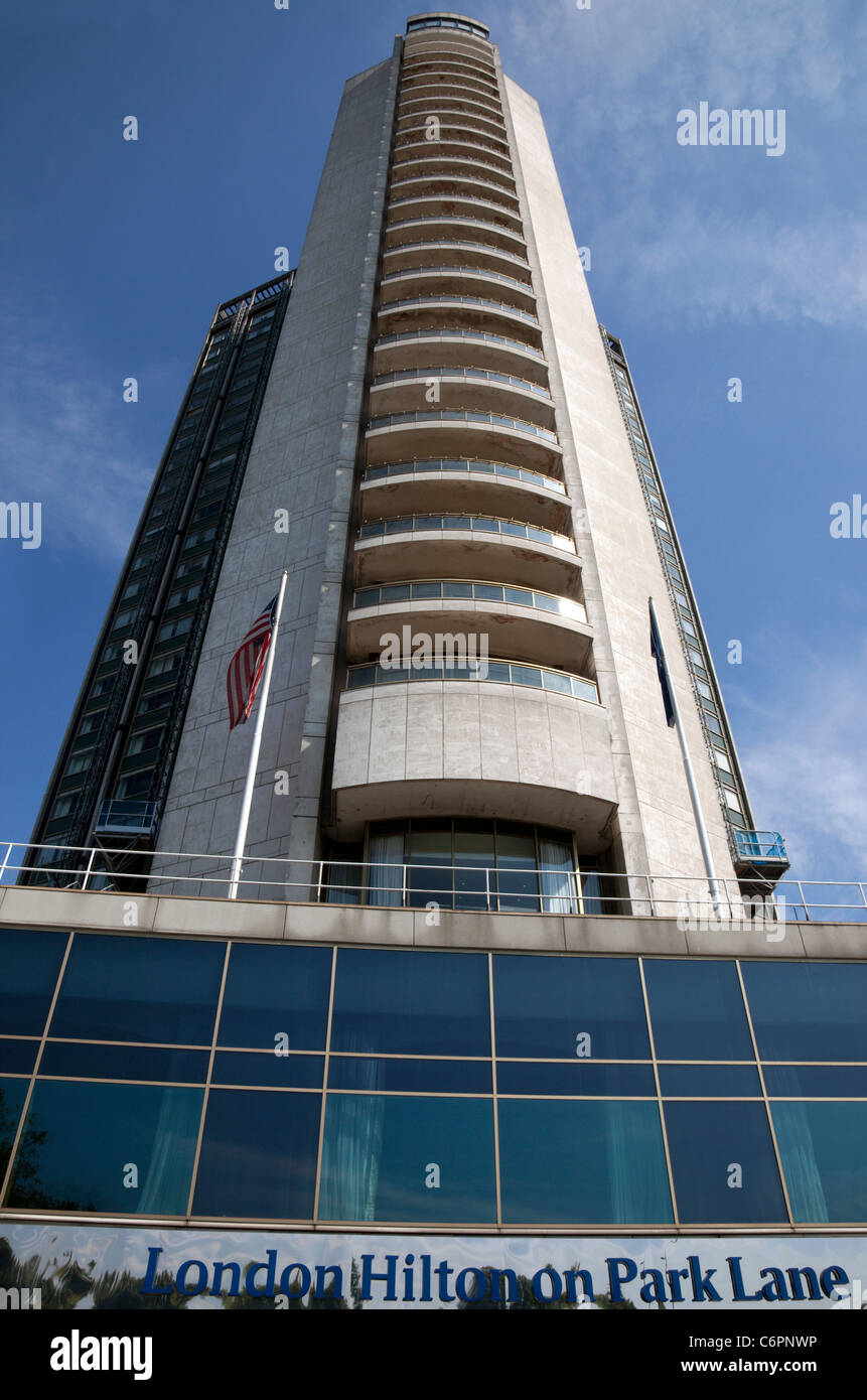 At the london hilton hotel on park lane hi-res stock photography and ...