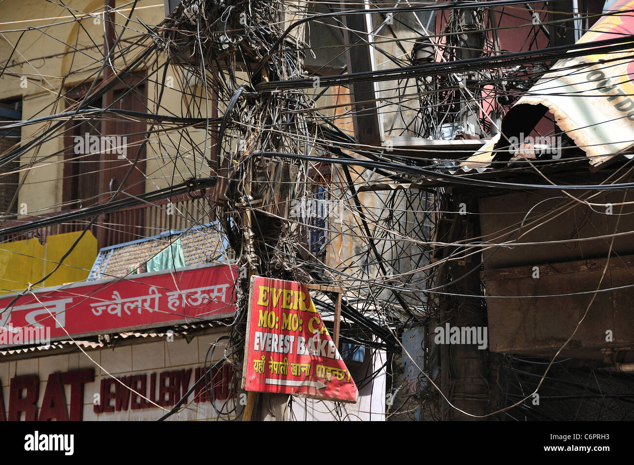 Cable wire connection on the street Stock Photo - Alamy