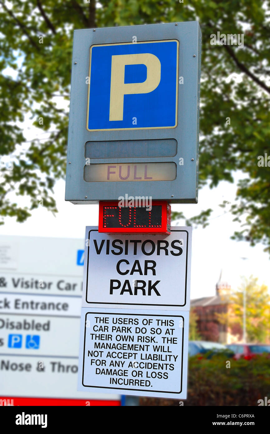 Car park sign hi-res stock photography and images - Alamy