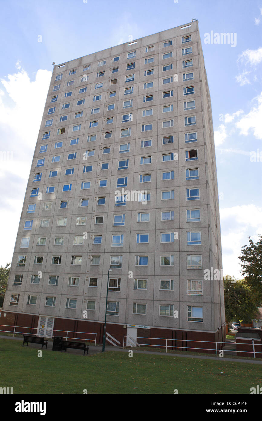 City council high rise flats hi-res stock photography and images - Alamy