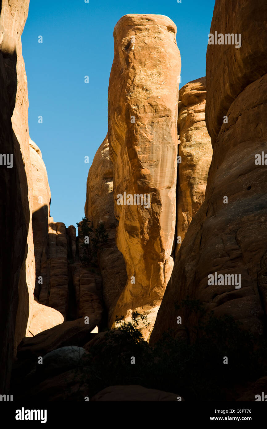 Tunnel arch hi-res stock photography and images - Alamy