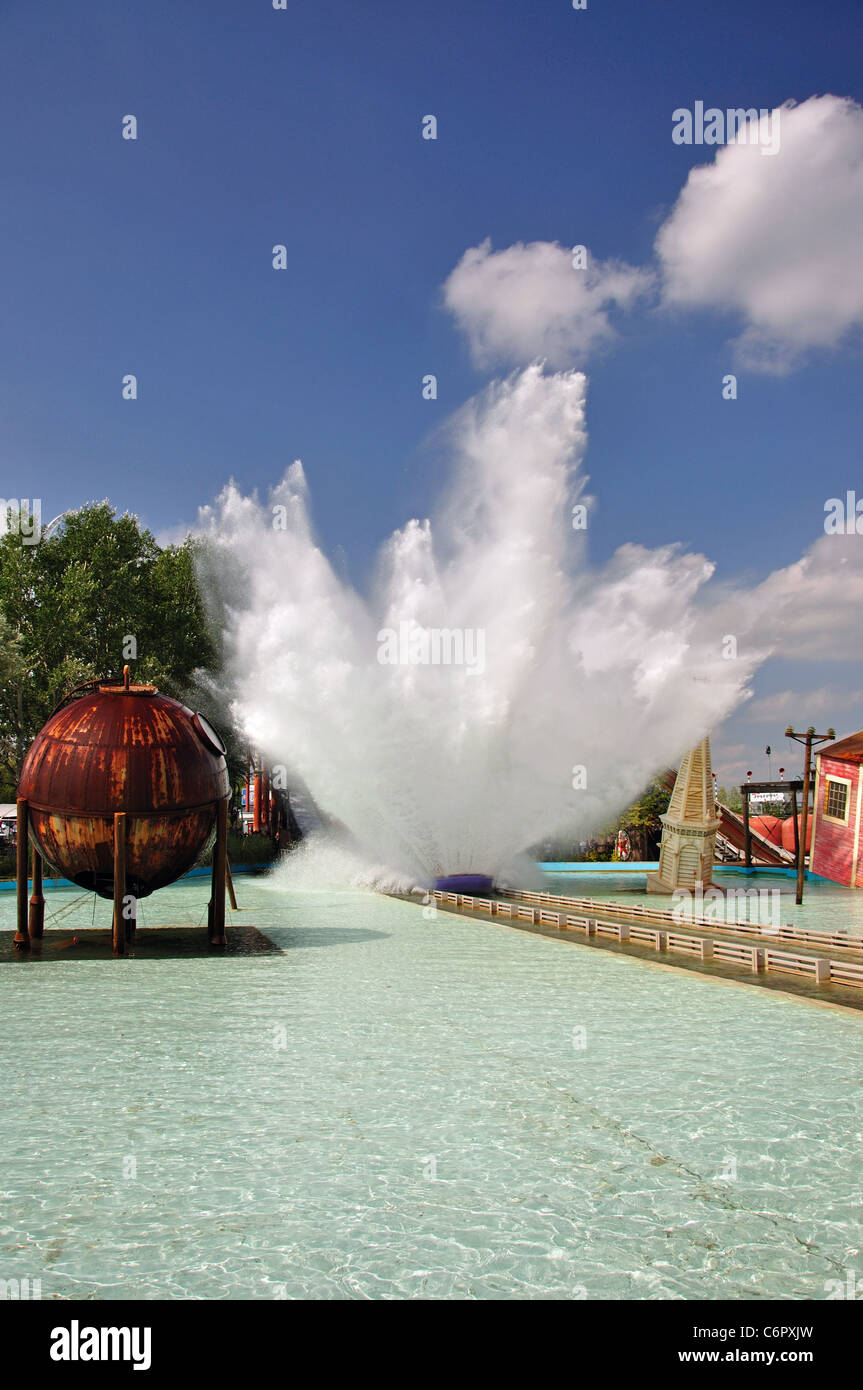 Tidal wave water ride park hi-res stock photography and images - Alamy