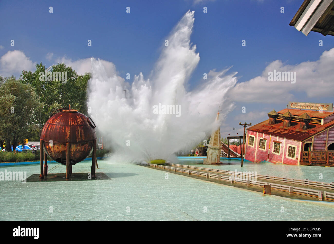 Tidal Wave Ride, Amity Cove, Thorpe Park Theme Park, Chertsey, Surrey ...