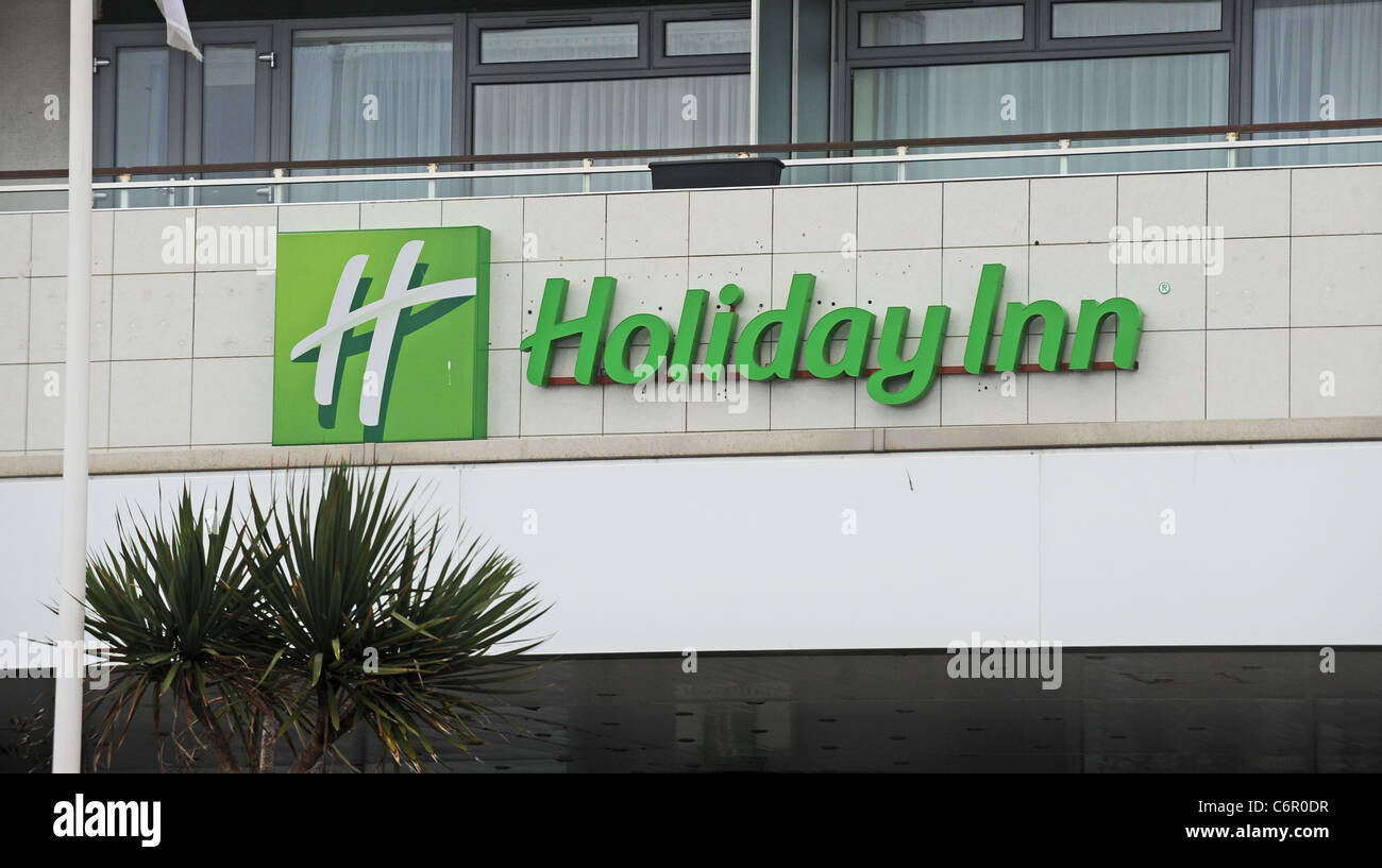 Holiday Inn hotel on Brighton seafront UK Stock Photo - Alamy