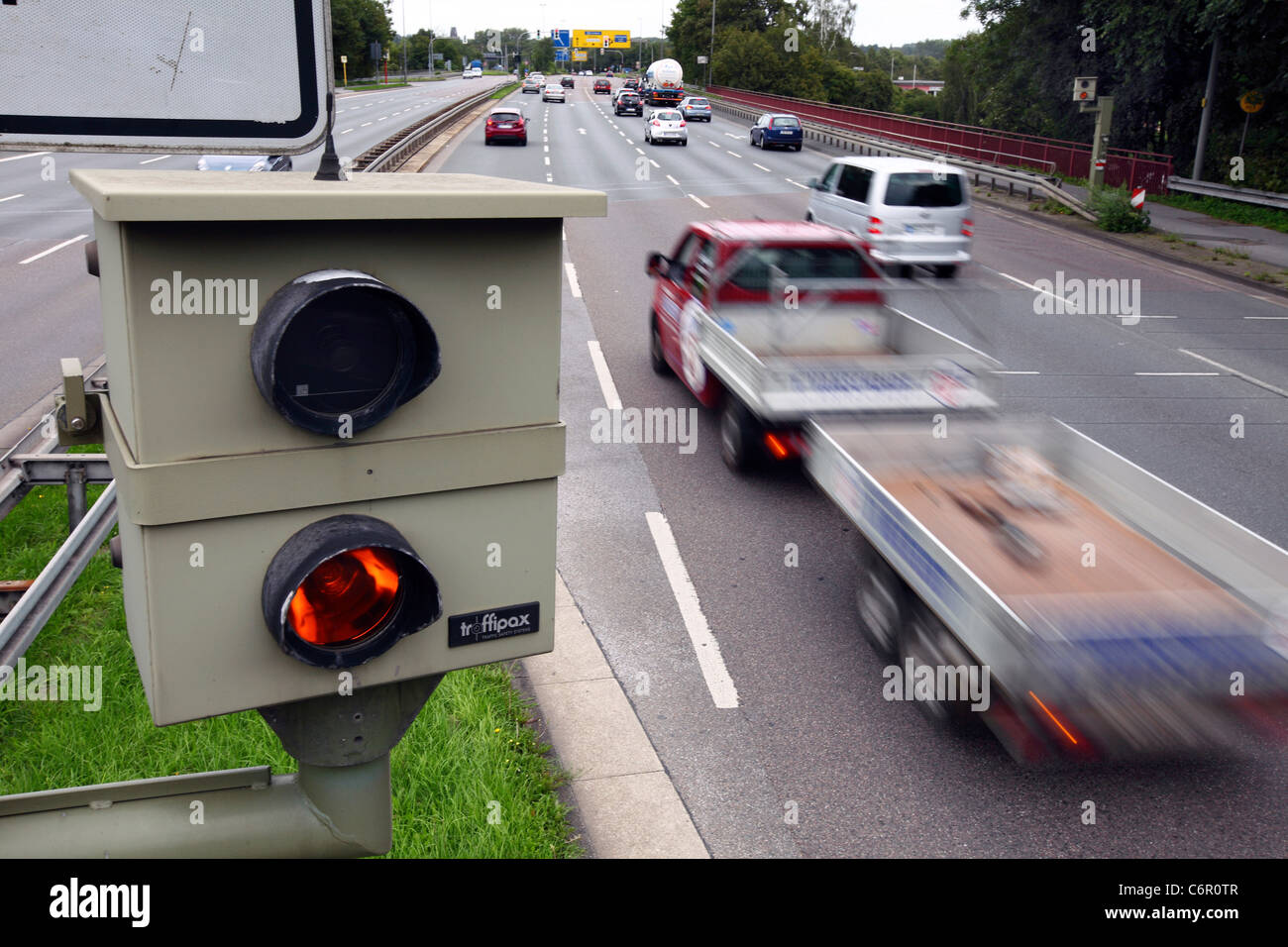 Flashing speed camera hi-res stock photography and images - Alamy