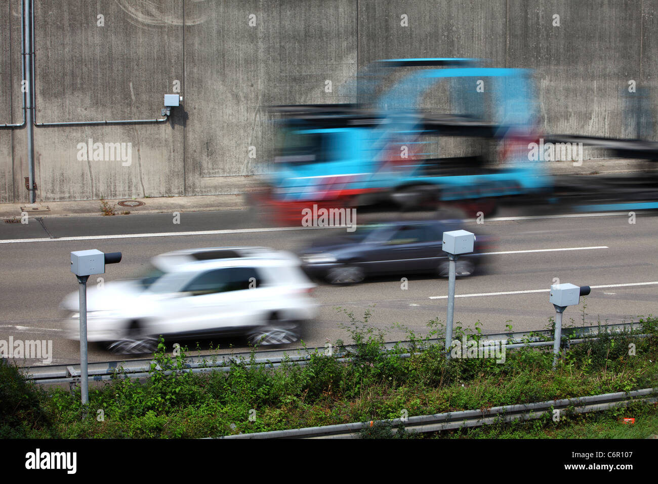 Flashing speed cameras hi-res stock photography and images - Alamy