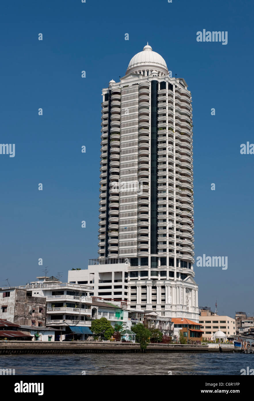 Thai tall building buildings hi-res stock photography and images - Alamy