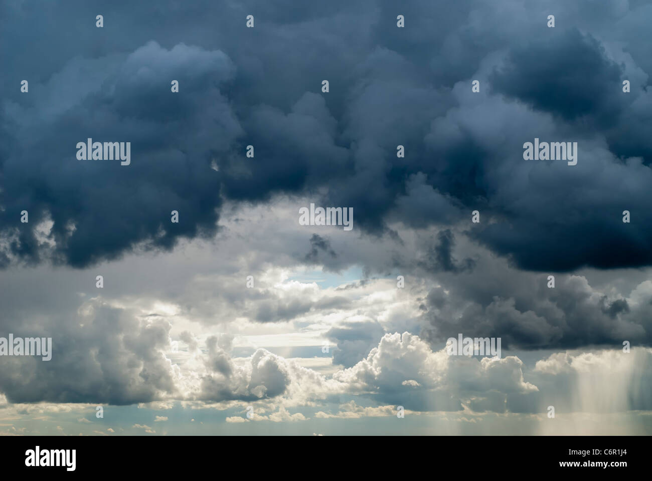 Thunderclouds hi-res stock photography and images - Alamy