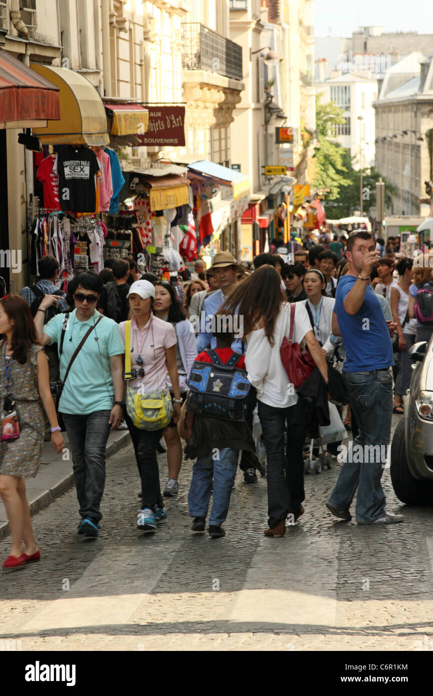 Paris people hi-res stock photography and images - Alamy