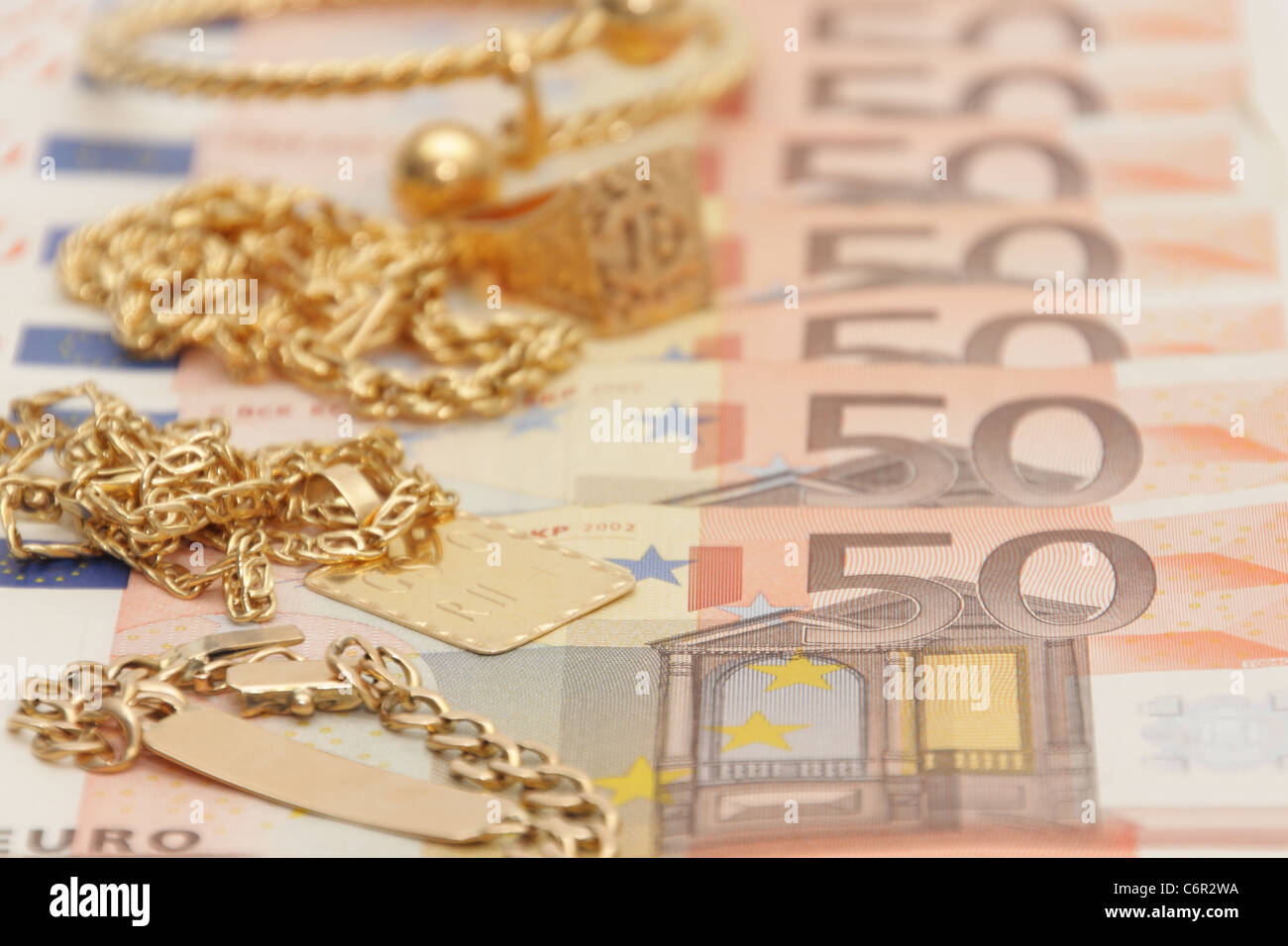 Gold money hi-res stock photography and images - Alamy