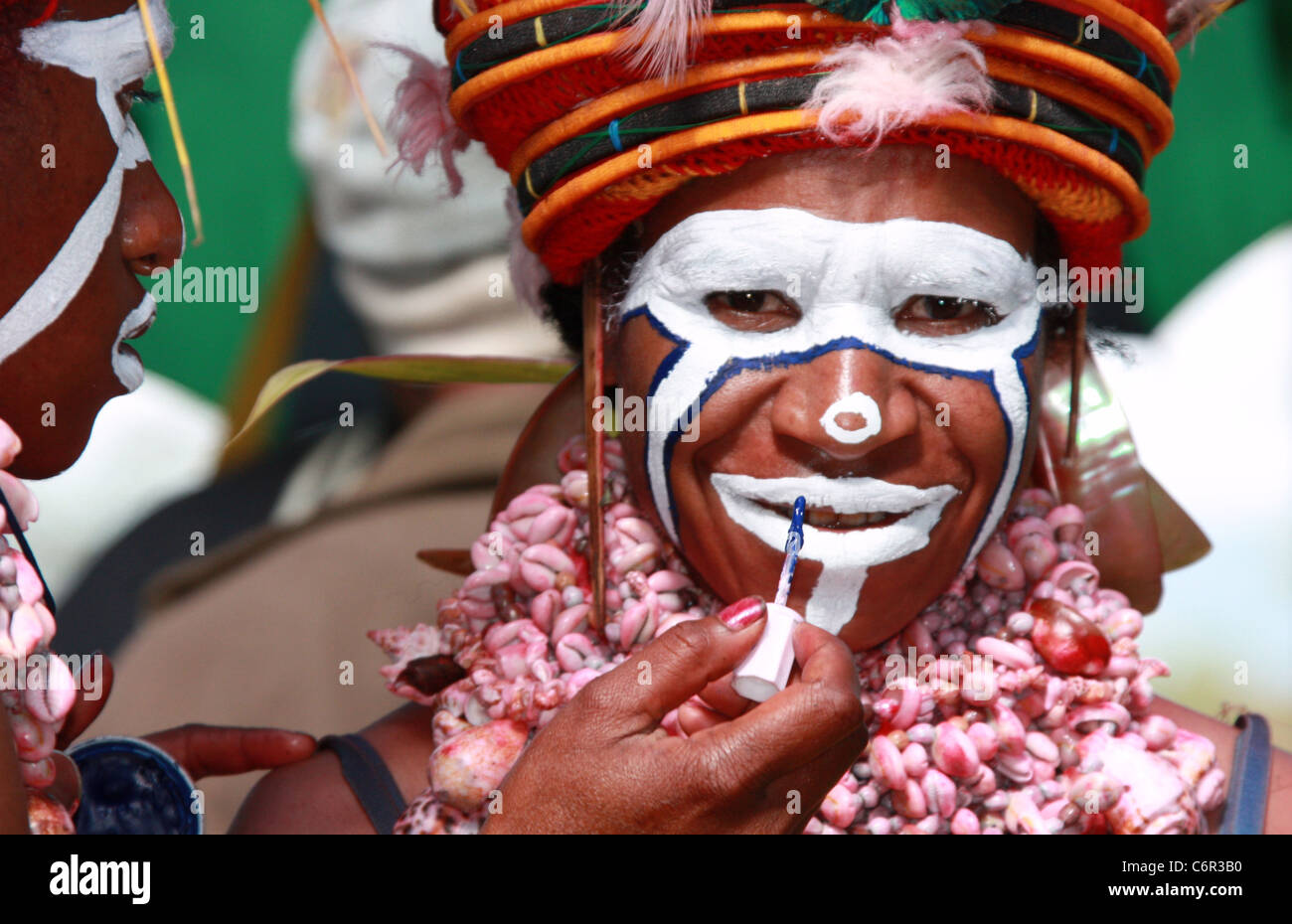 Tribal People of Papua New Guinea at the Mount Hagen Cultural Show 2010 ...