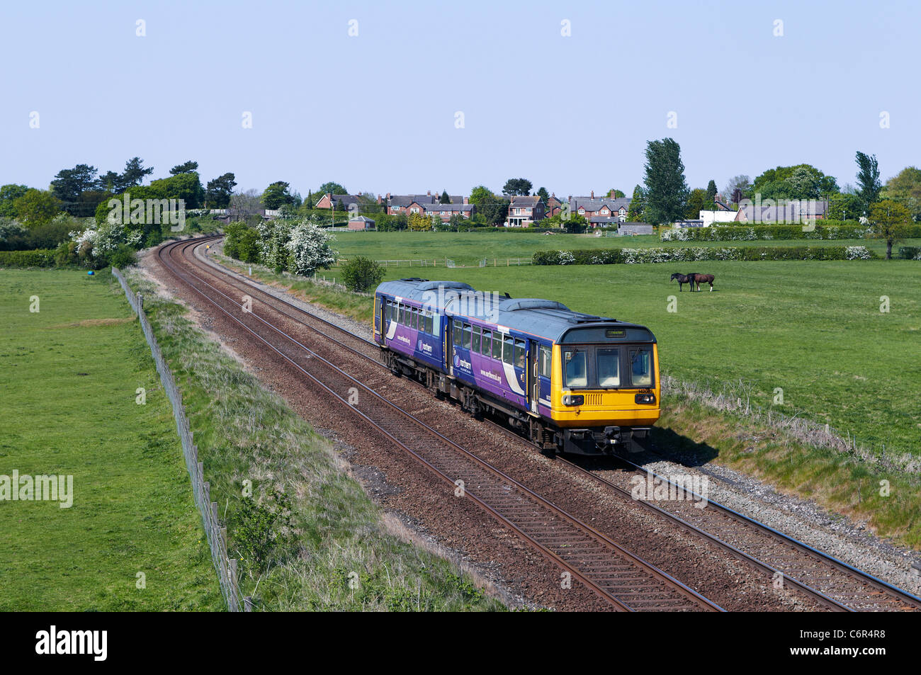 Manchester northern rail trains hi-res stock photography and images - Alamy