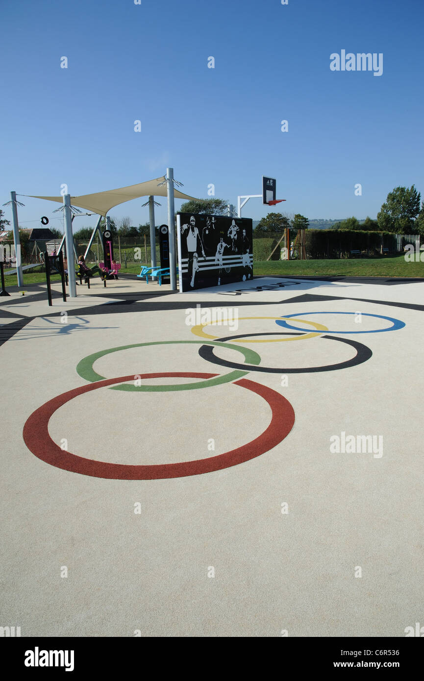 Olympics rings logo hi-res stock photography and images - Alamy