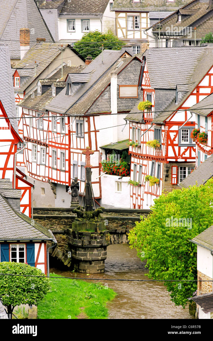 Monreal village hi-res stock photography and images - Alamy