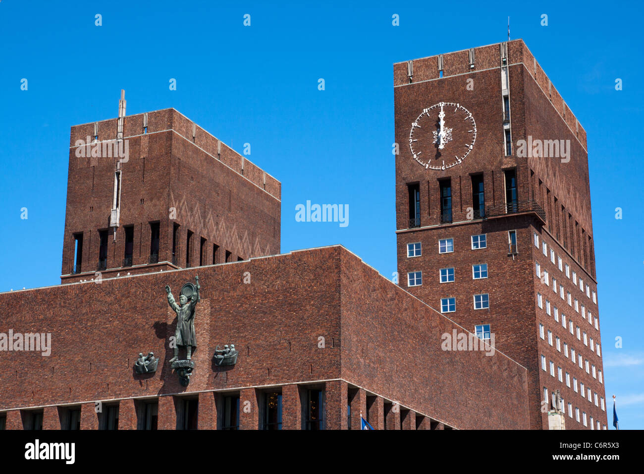 Oslo city hall municipal hi-res stock photography and images - Alamy