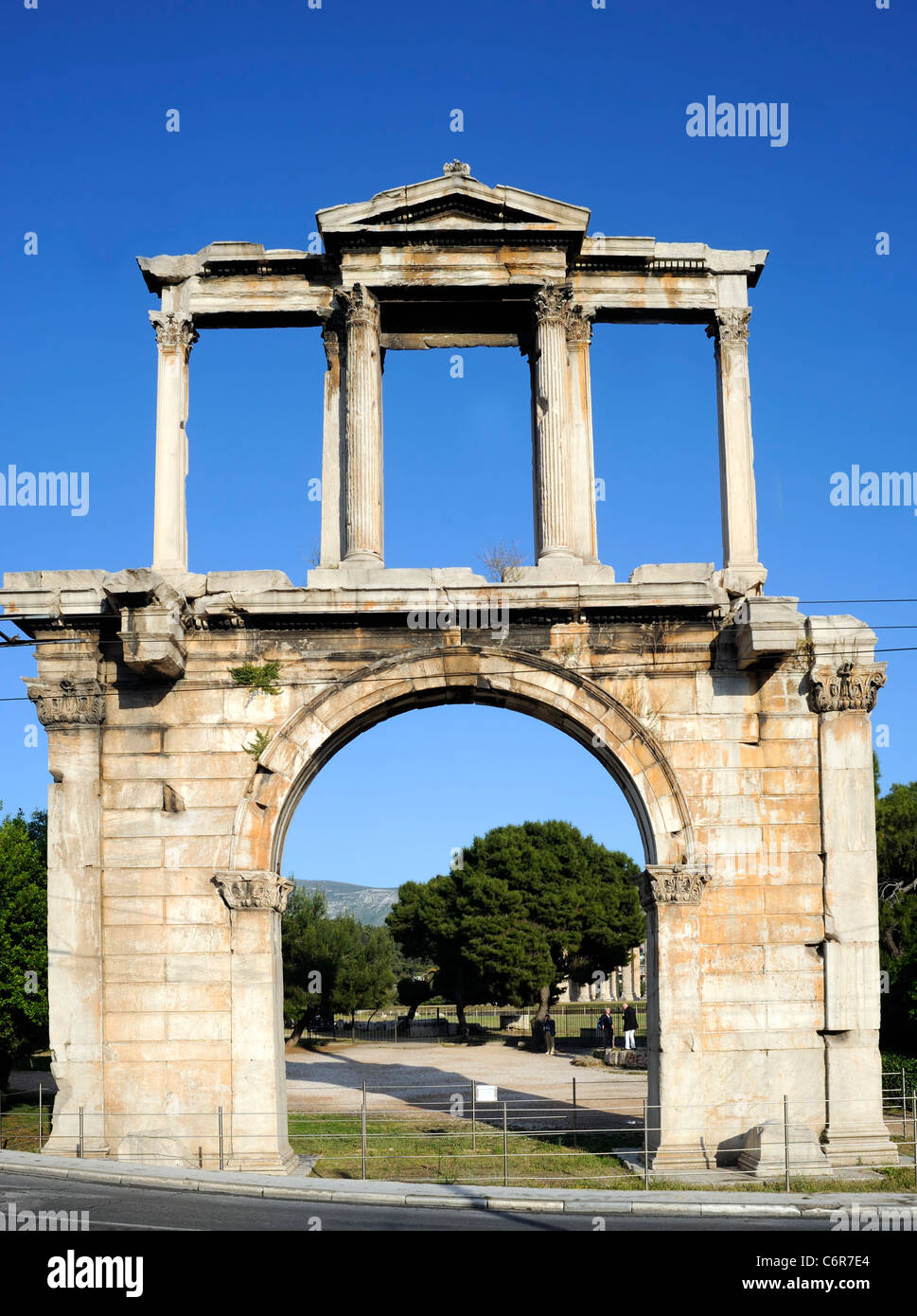 The hadrians arch hi-res stock photography and images - Alamy