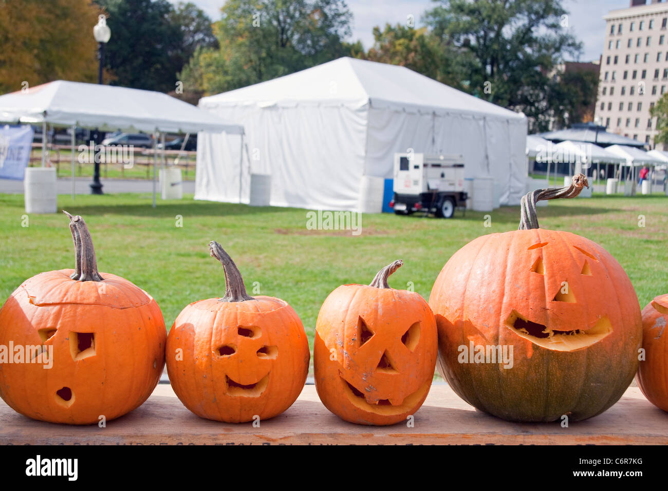 World Record Pumpkin Lighting Event (Halloween 2006), Boston Common ...