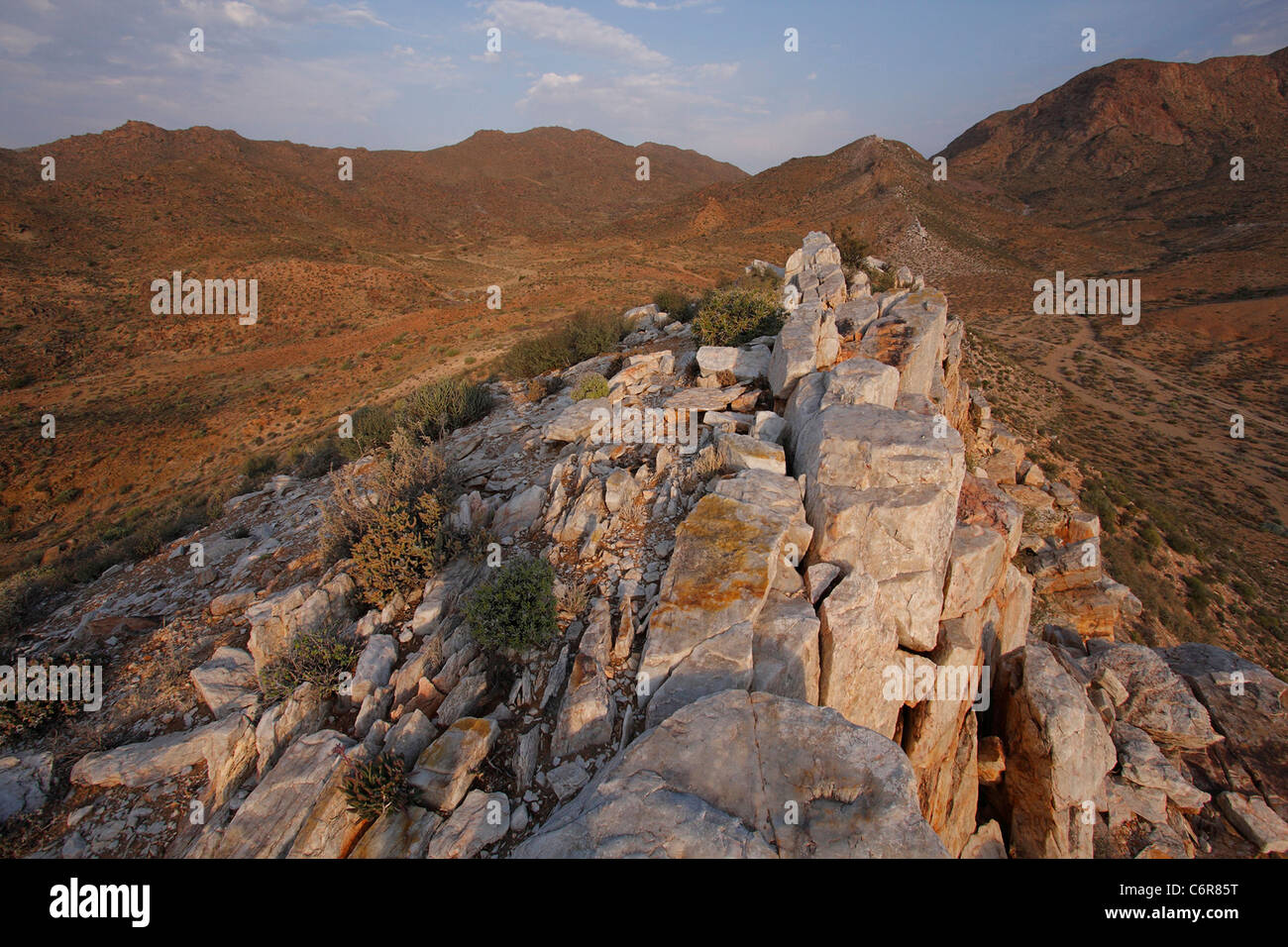 Rock outcrop hi-res stock photography and images - Alamy