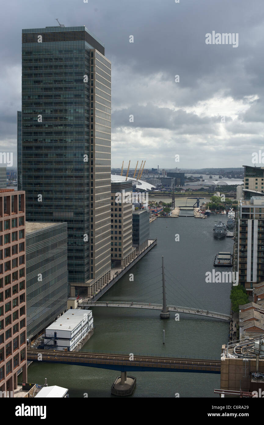 View from Canary Wharf to the O2 Arena Stock Photo - Alamy