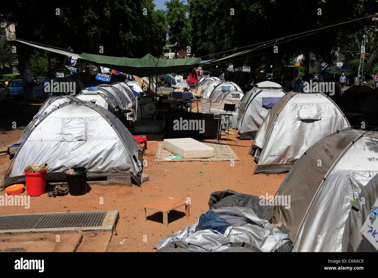 Israelis camping in the Tent City compound in Rothschild avenue in Tel ...