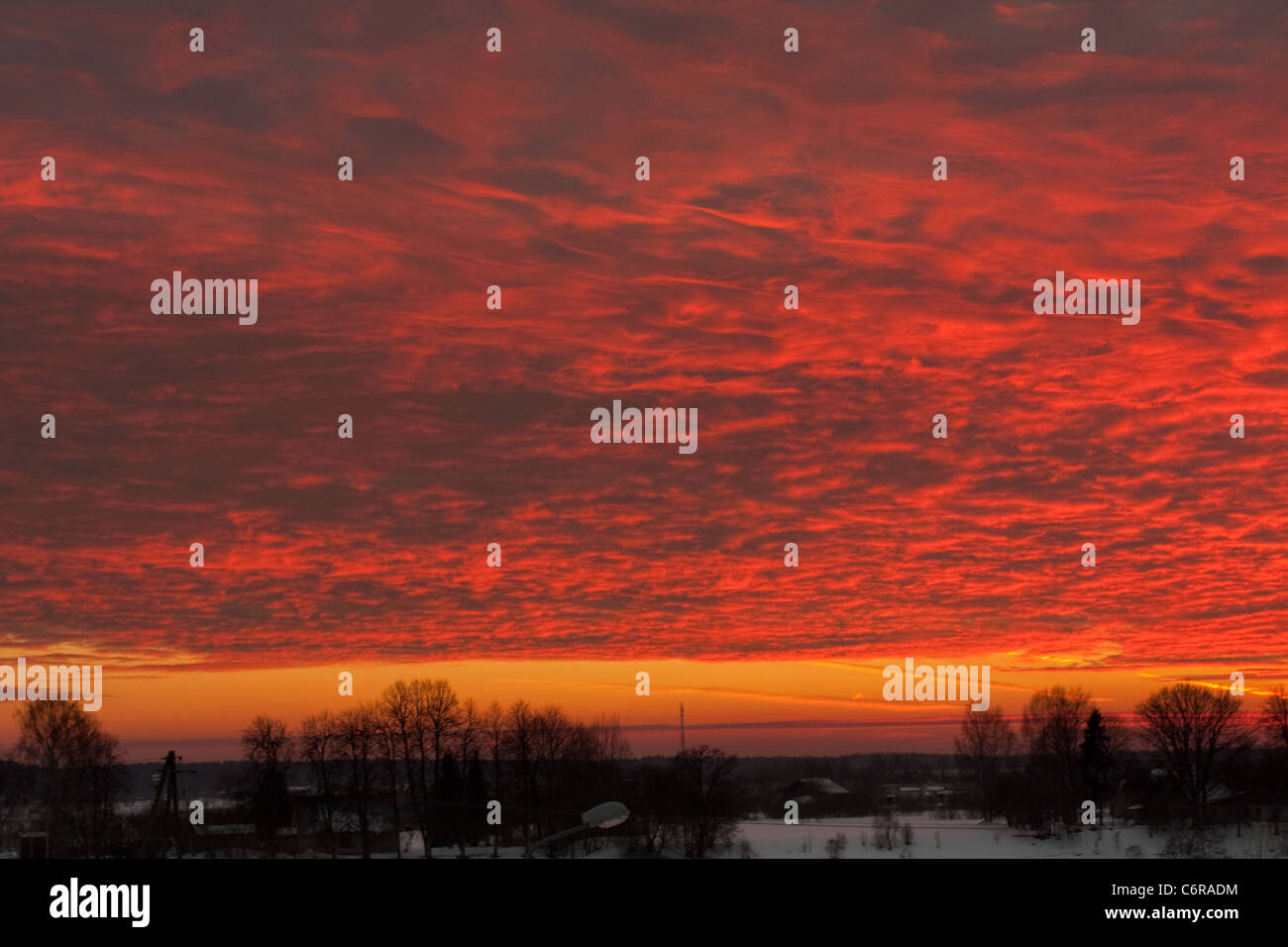 Red clouds sky hi-res stock photography and images - Alamy