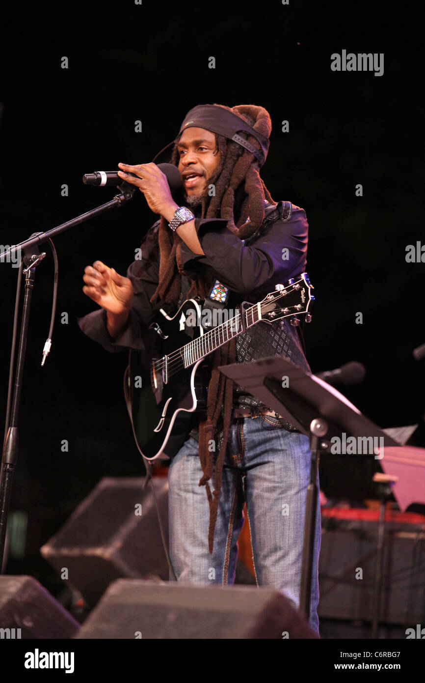 David hinds hi-res stock photography and images - Alamy