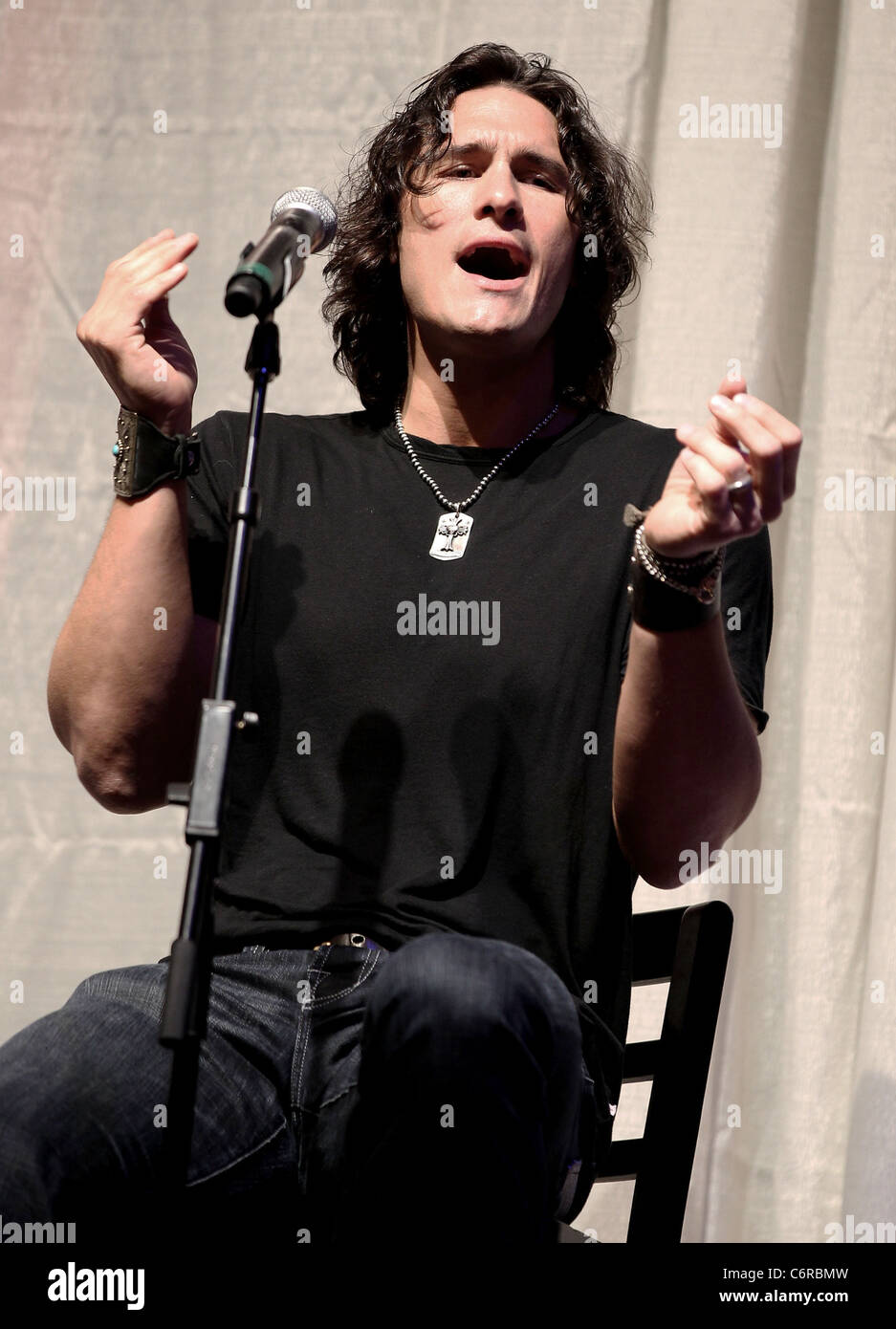Joe Nichols The 4th Annual Country Weekly Fashion Show and Concert. A ...