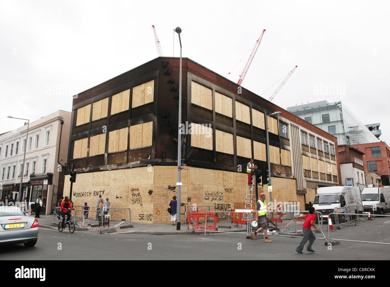 Aftermath of the Woolwich Riots 2011 Stock Photo - Alamy