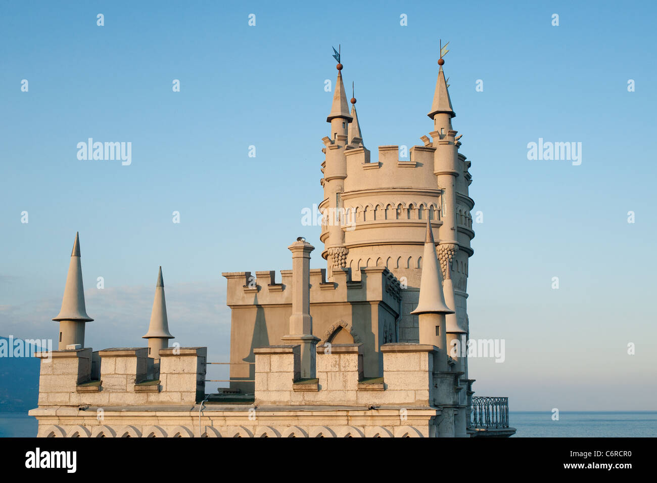 Bird nest in castle hi-res stock photography and images - Alamy
