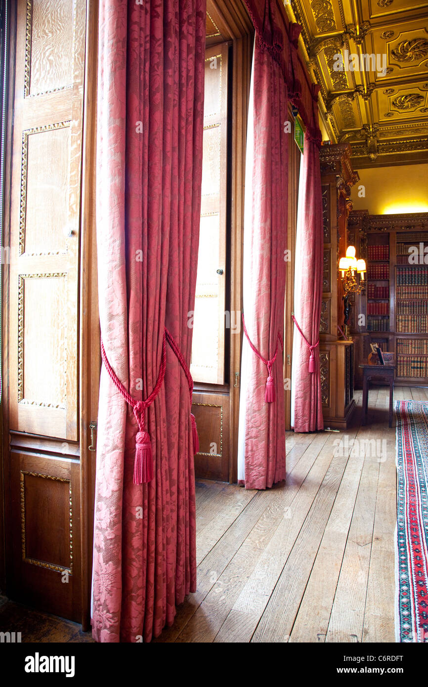 The Double Library room windows and ceiling at Highclere Castle ...