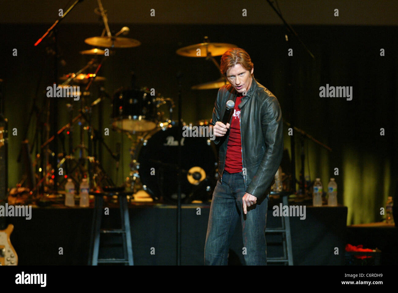 Denis Leary hosts 'Rescue Me Comedy Tour 2' fundraiser for the Leary ...