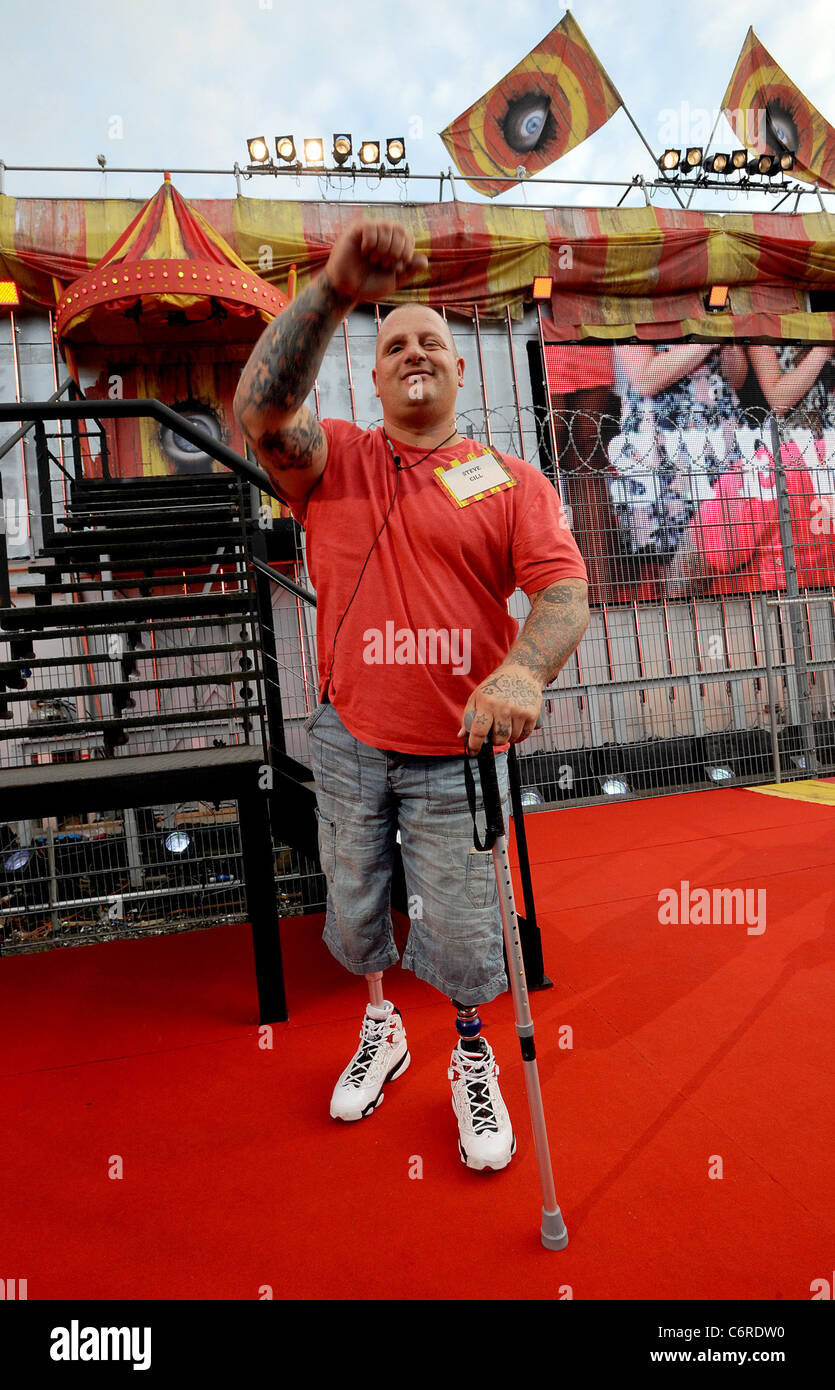 Steve gill big brother 11 hi-res stock photography and images - Alamy