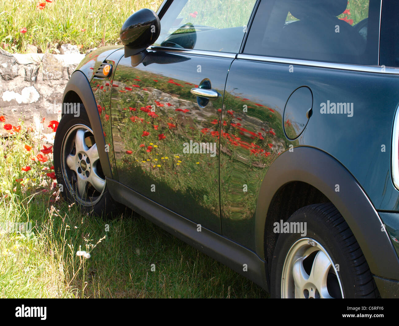 Car reflection in side hi-res stock photography and images - Alamy