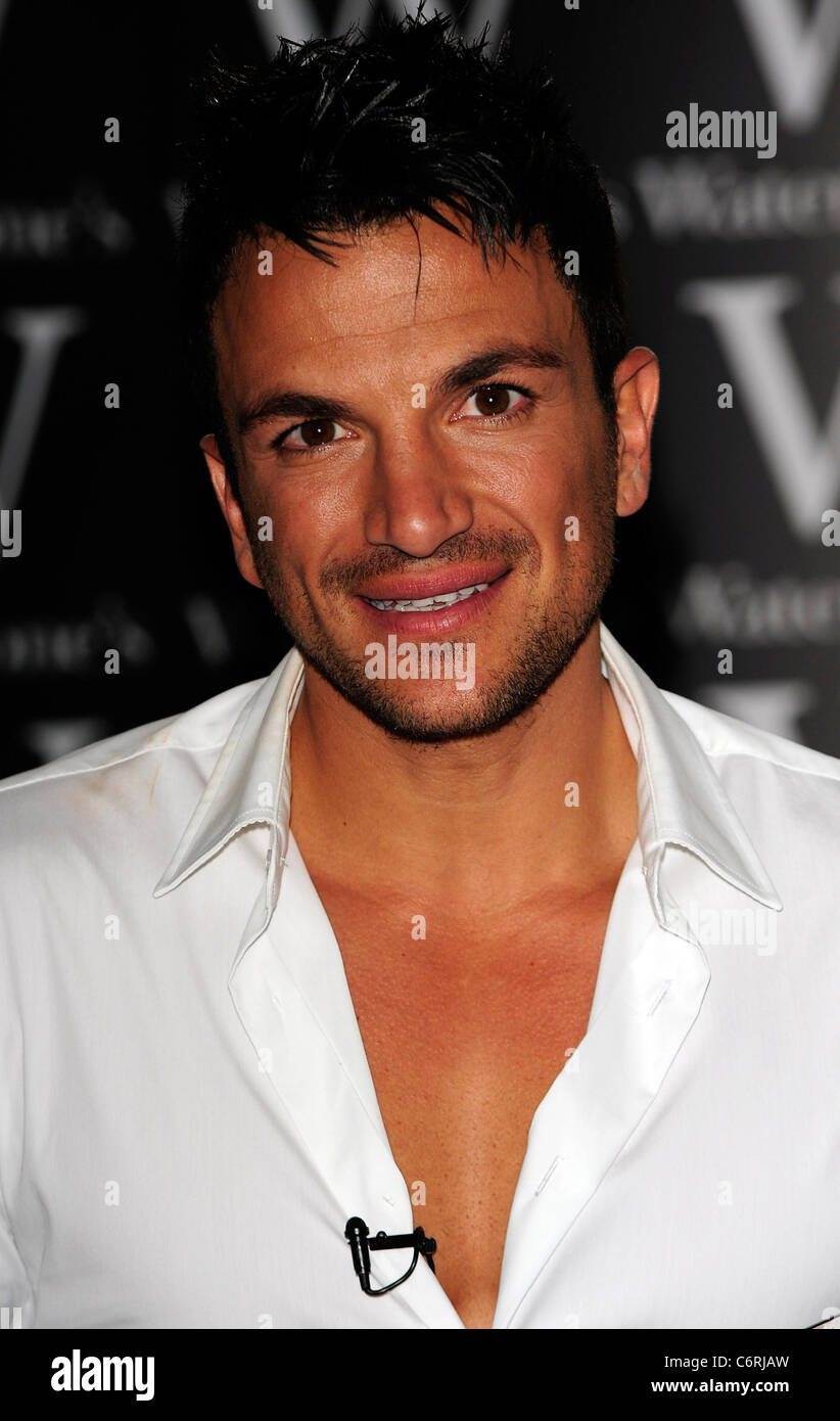 Peter Andre signs copies of his new book 'My World' at Waterstone's ...