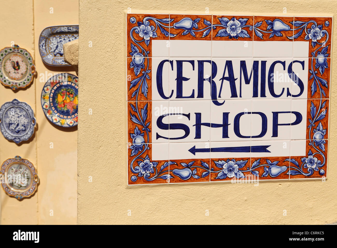 Portuguese ceramics hi-res stock photography and images - Alamy