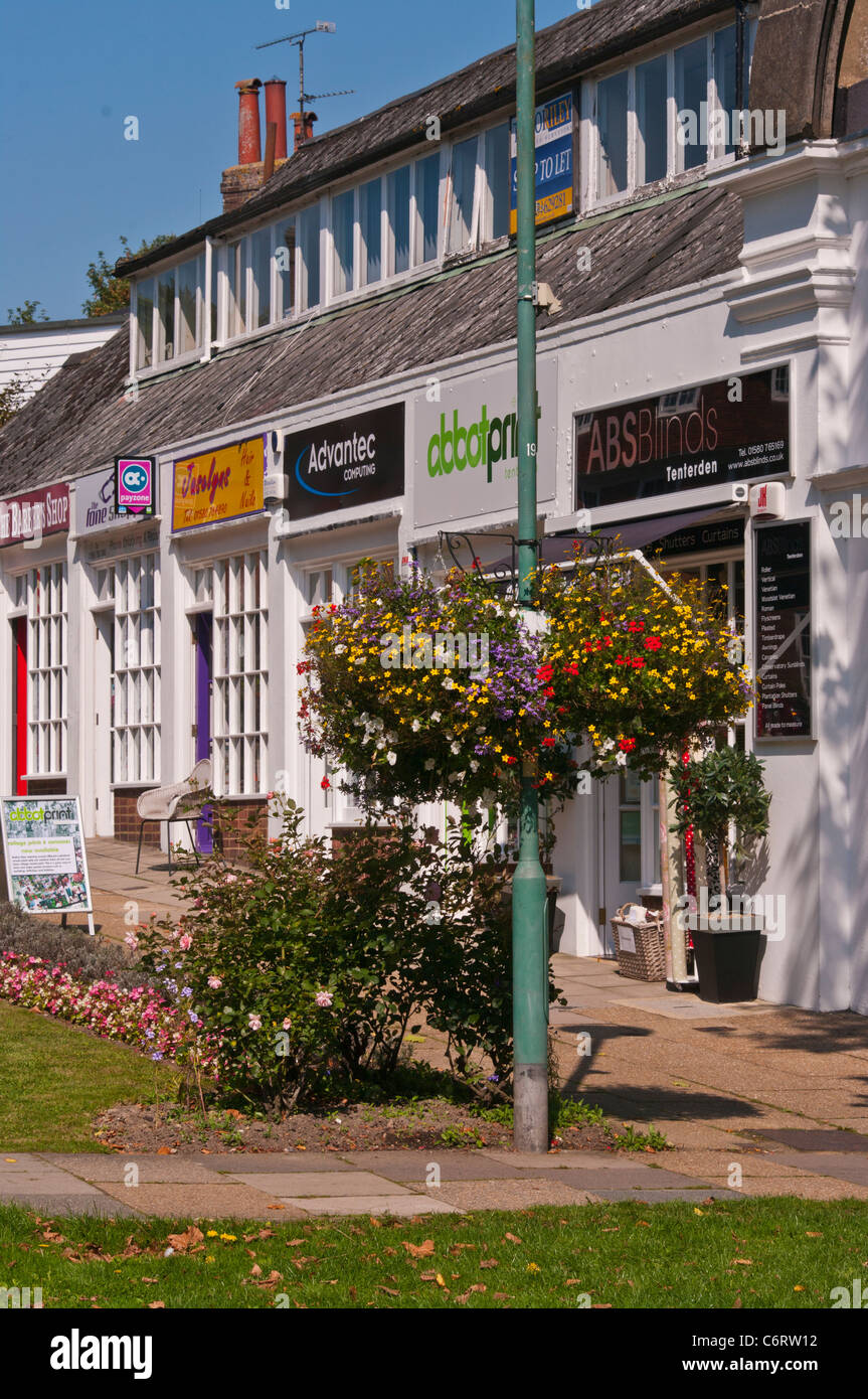 Parade of shops front view hi-res stock photography and images - Alamy