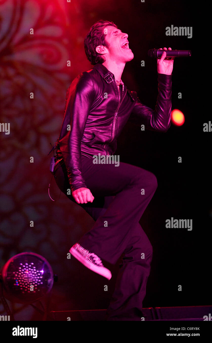 Perry Farrell Janes Addiction Performing Live In Concert During The