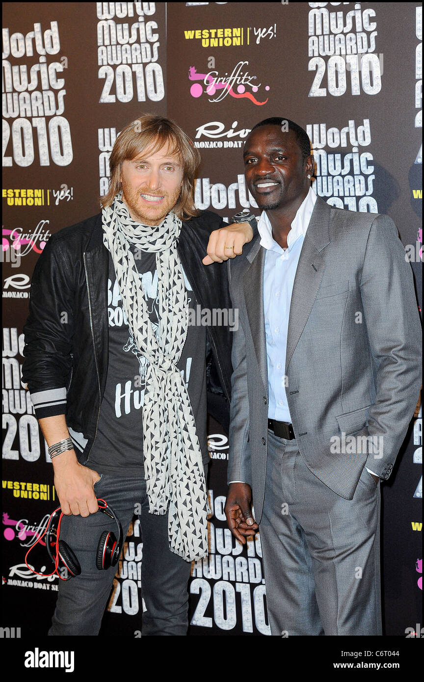 David Guetta and Akon 2010 World Music Awards at the Sporting Club ...