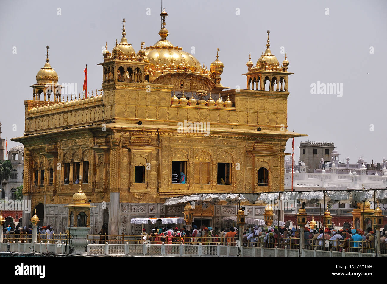 India temple long hi-res stock photography and images - Alamy