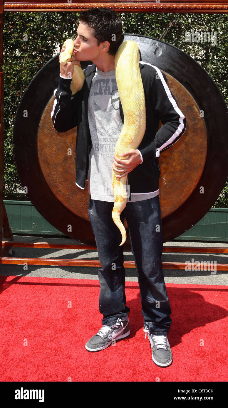 Robbie Amell The 'Unnatural History' Cartoon Network World Premiere ...