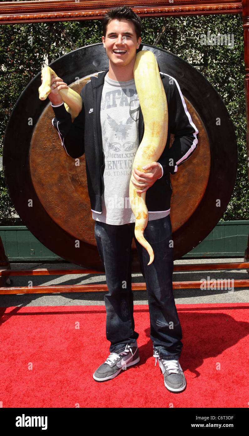 Robbie Amell The 'Unnatural History' Cartoon Network World Premiere ...