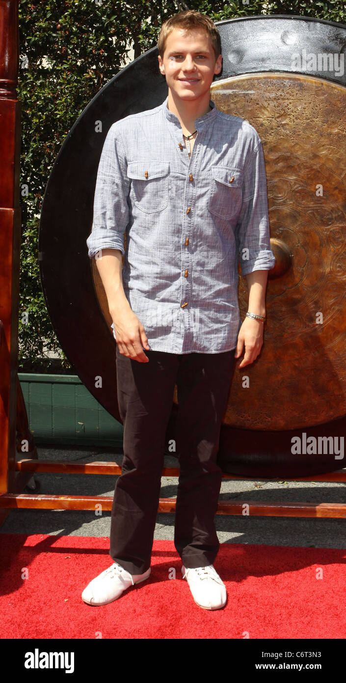 Kevin G. Schmidt The 'Unnatural History' Cartoon Network World Premiere ...